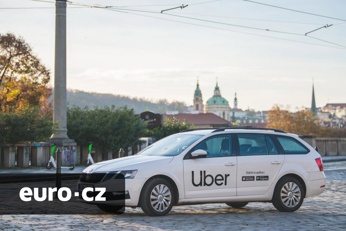 Taxíky pro náctileté. Uber spouští v Česku novou službu, dětem umožní ...