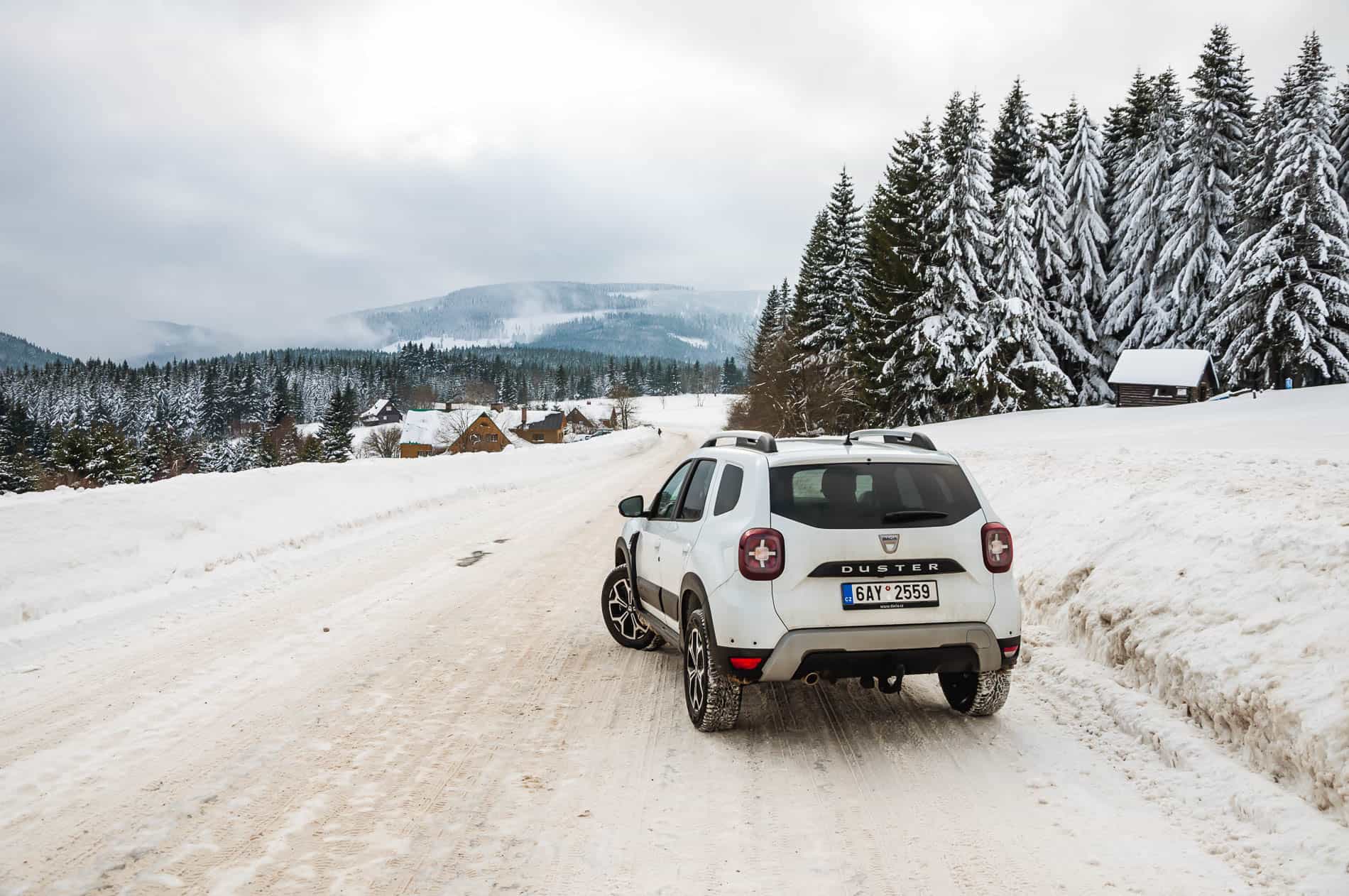 Dacia Duster ACF: Kam nevyjede běžný Duster, tam vyjede Duster na ...
