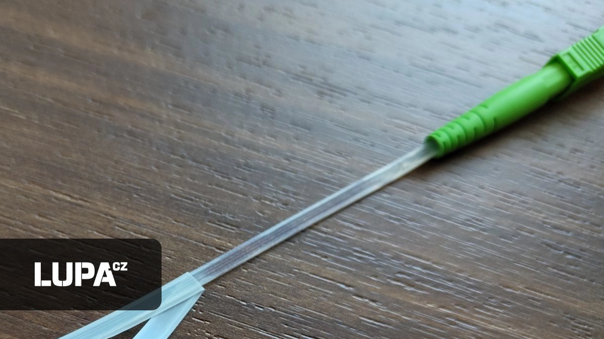 Čeští operátoři začali testovat „neviditelný“ optický kabel od Huawei ...