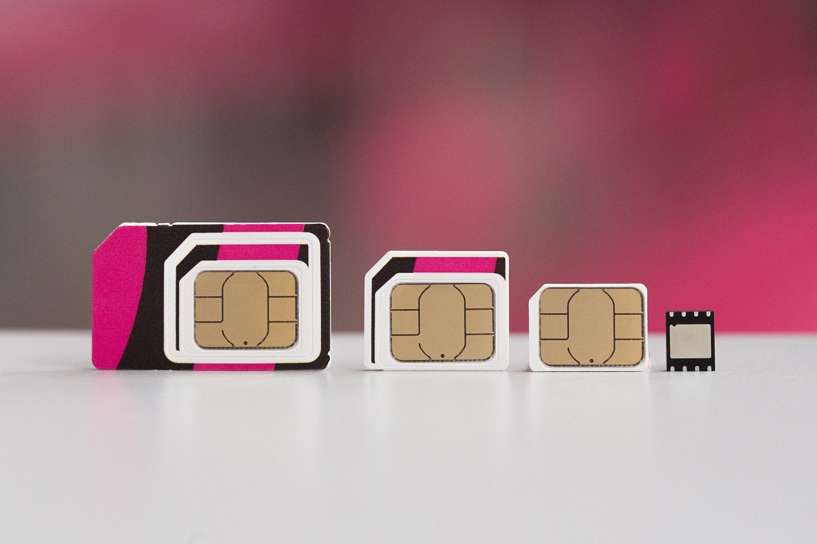 T Mobile Chyst Testov n ESIM Prvn Za zen Maj P ij t P t Rok T Mobile Chyst Testov n ESIM Prvn Za zen Maj P ij t P t Rok