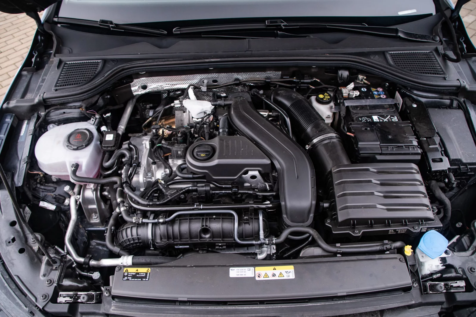 Test Volkswagen Golf 1.5 TSI People: Lidovka - Autobible.cz ...