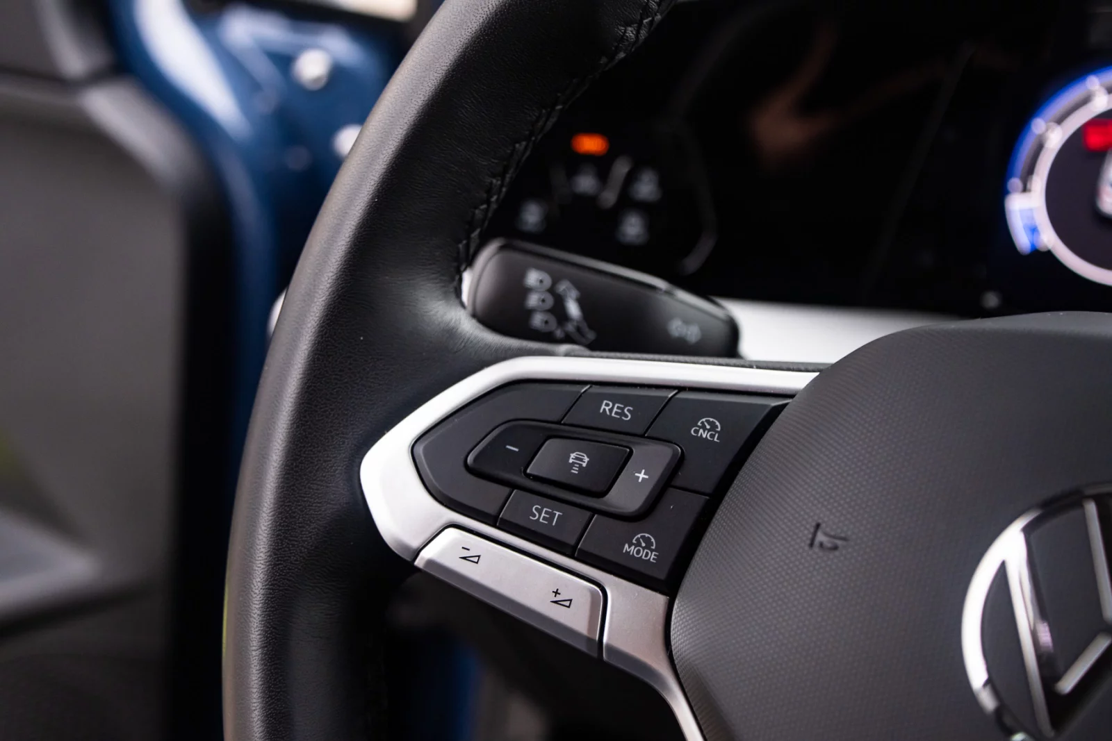 Test Volkswagen Golf 1.5 TSI People: Lidovka - Autobible.cz ...