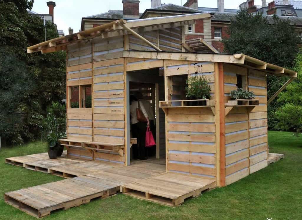 Fotogalerie: Pallet House Project - Euro.cz