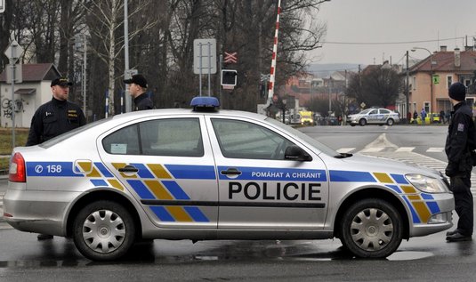 Šance pro automobilky: česká policie potřebuje tisíce nových vozů - Euro.cz