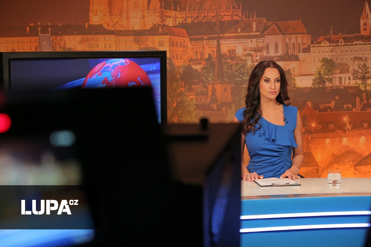 TV Barrandov zatím funguje dál. Vysílací rada se jí ale chystá odebrat ...