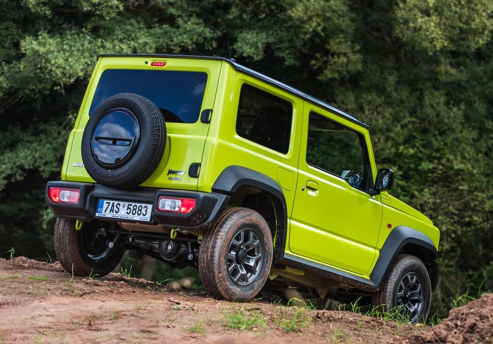 Suzuki Jimny - praktický mini-off road - Autobible.cz - Předjedeme vaše ...