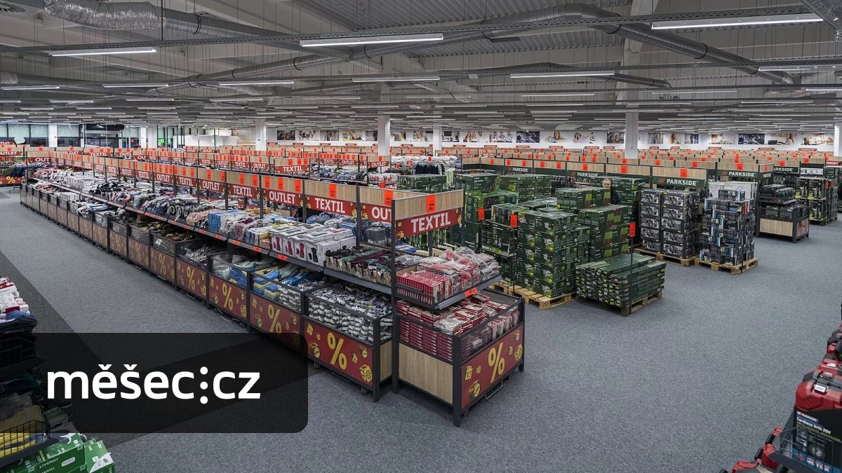 Lidl má první outlet prodejnu. Některé zboží koupíte se slevou 70 ...