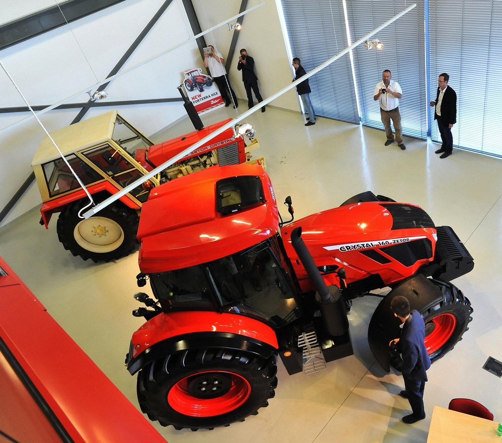 Zetor se po osmi letech zisku dostal do ztráty. Loni byl v minusu 149 ...