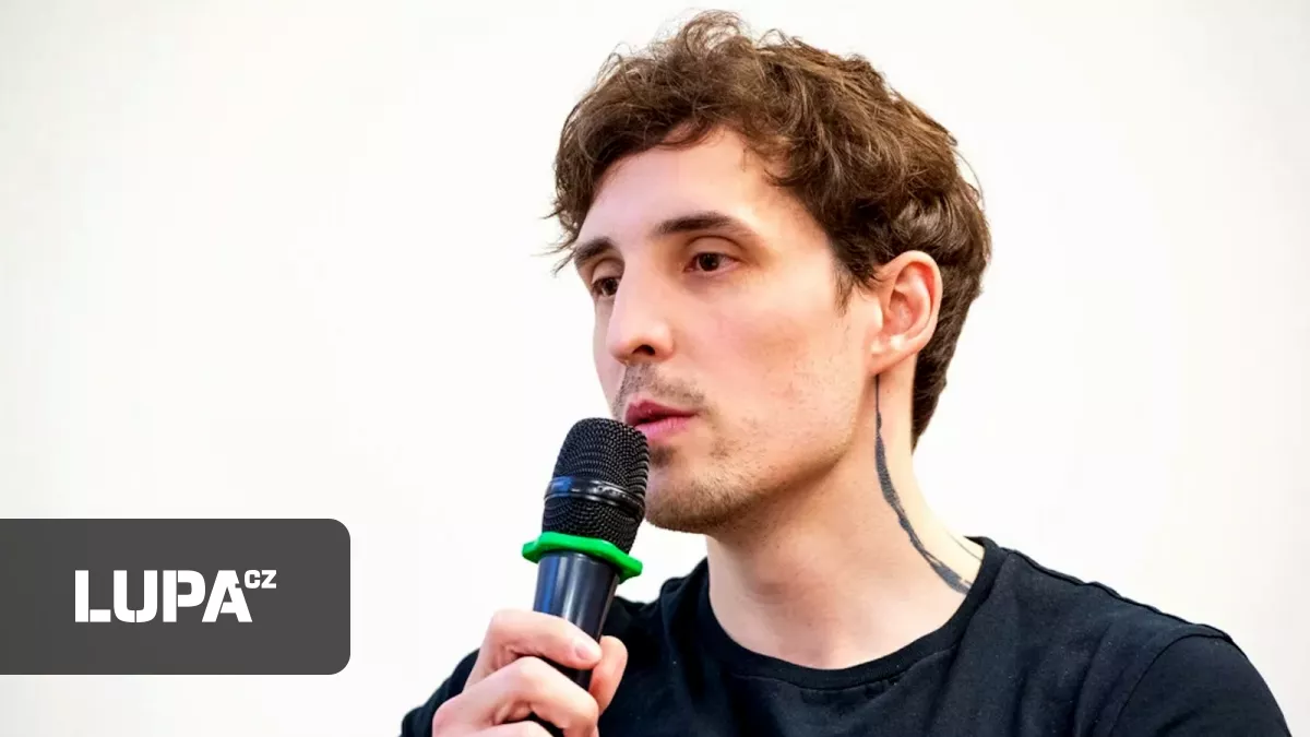 Čestmír Strakatý: Kontroverzní hosté mi v podcastech nefungují - Lupa.cz