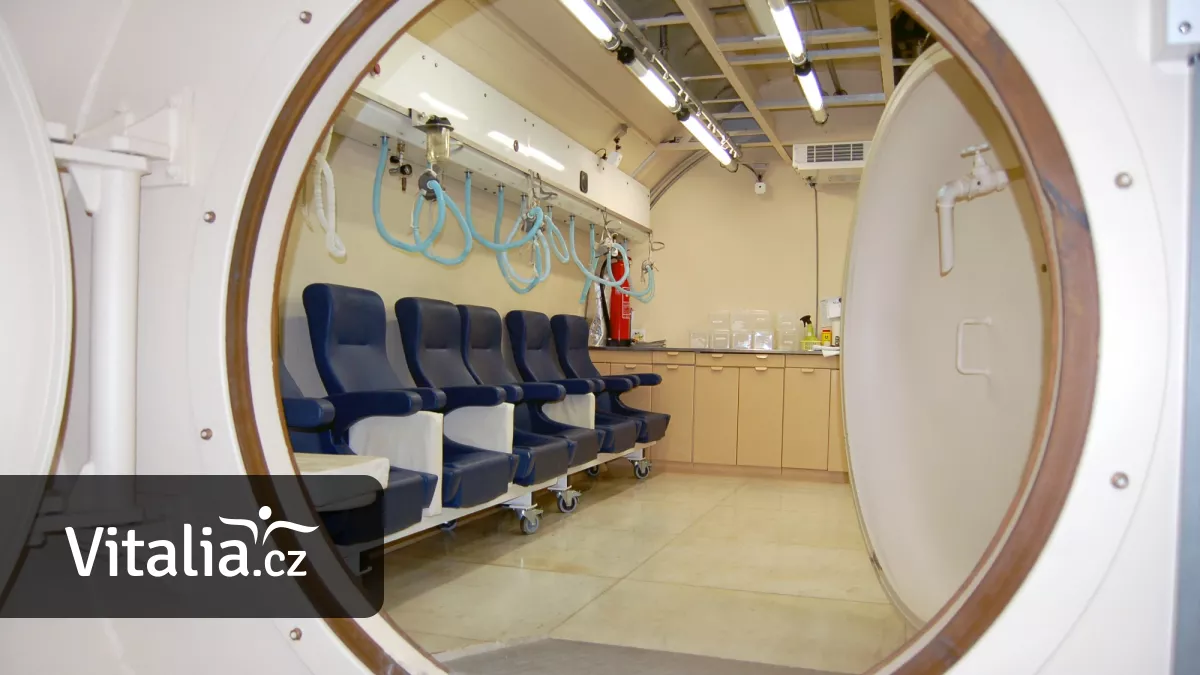 Váha 50 tun, délka skoro 10 metrů. K mání je vysloužilá hyperbarická ...