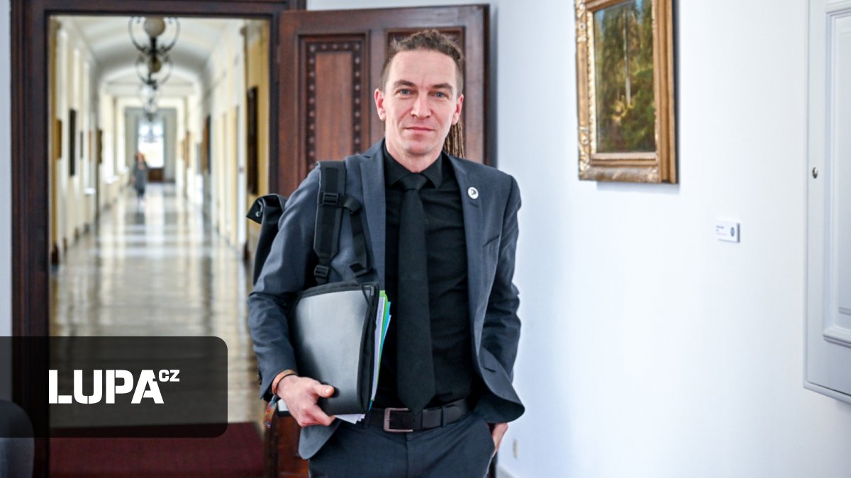 Ivan Bartoš ve vládě končí, Fiala navrhne jeho odvolání - Lupa.cz