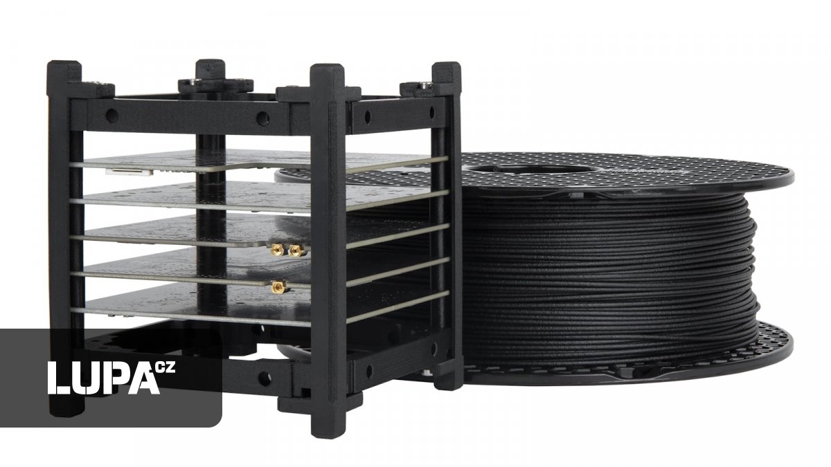 Prusa Research míří do vesmíru. Na běžných tiskárnách tiskne materiál ...