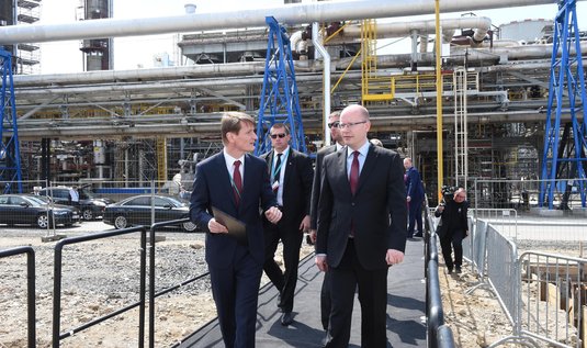 Unipetrol modernizuje, zahájil výstavbu polyetylénové jednotky - Euro.cz